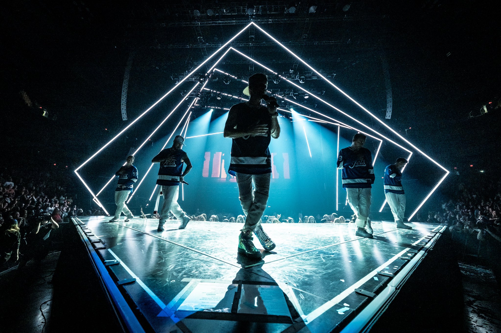 Backstreet Boys’ DNA World Tour (Everything You Need To Know To Survive ...